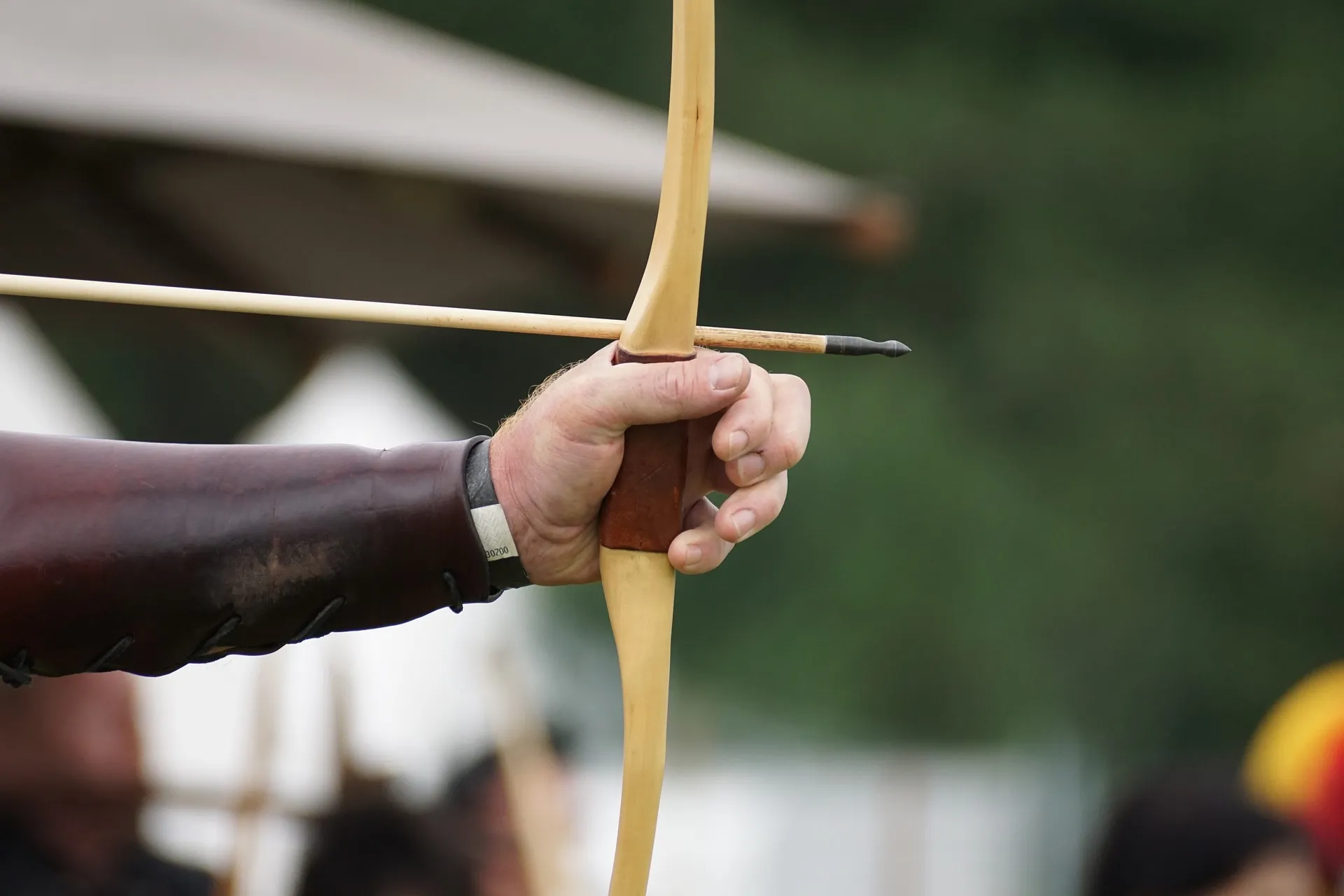 9 Best Left-Handed Bows That Lefties Actually Love